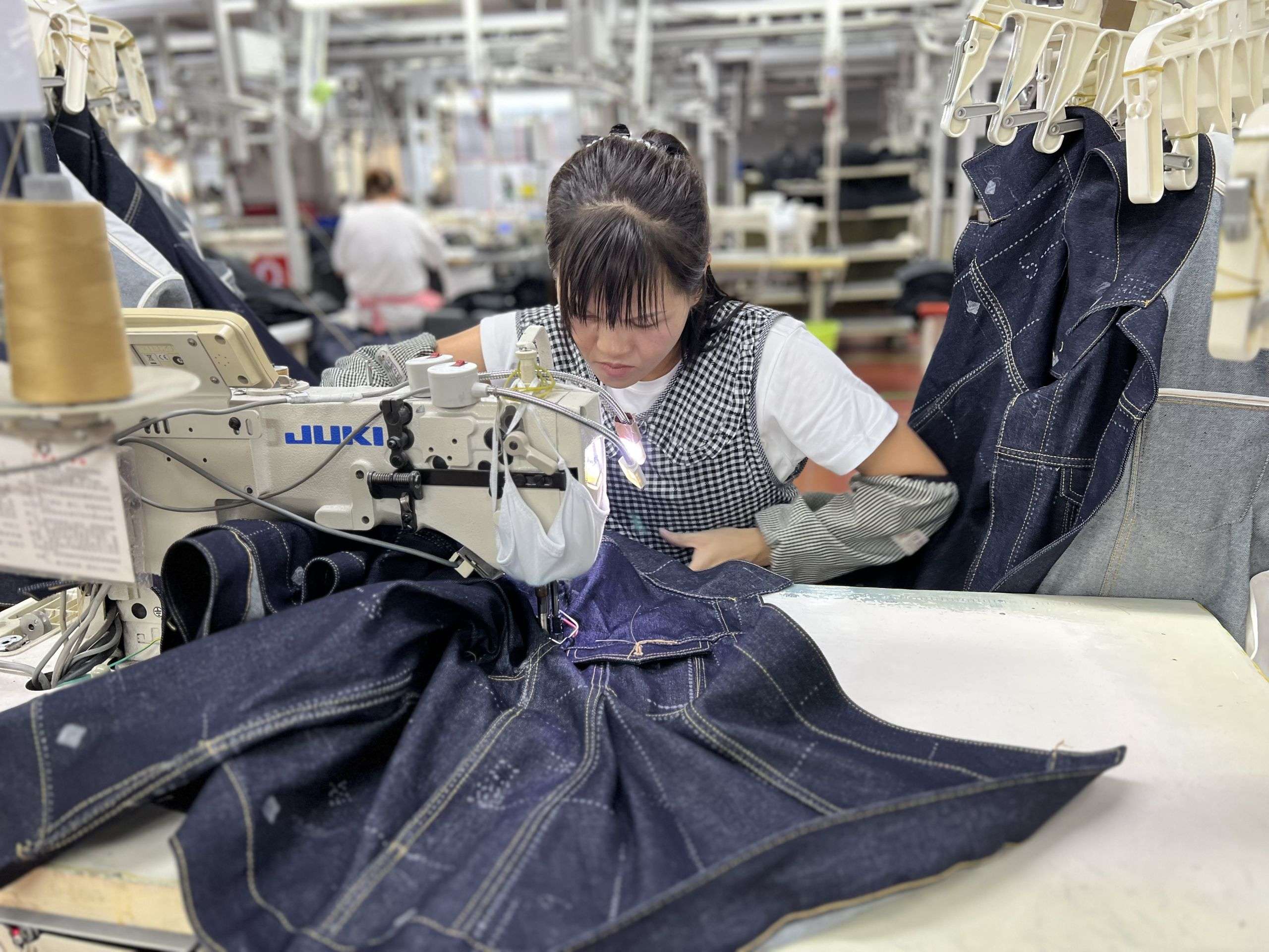 What Does OEM Mean in Clothing Manufacturing? A Complete Guide - New ...